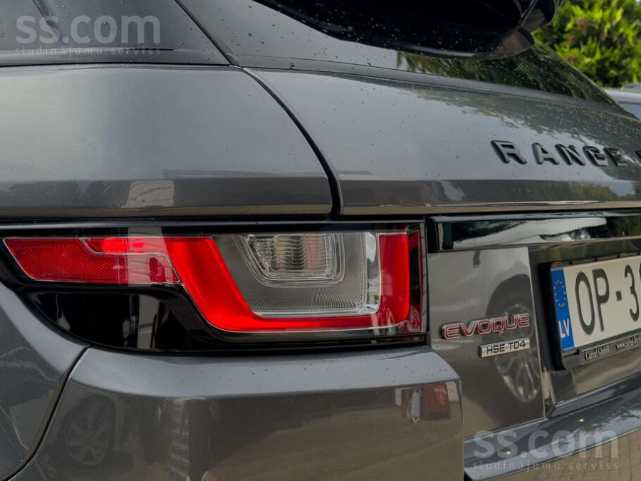 Grey Land Rover Range Rover Evoque 2016 in Daugavpils, with an engine capacity of 2.00 L and mileage of 235 thousand km for 12800 €, photo 14 on AUTOMOTO.COM.LV