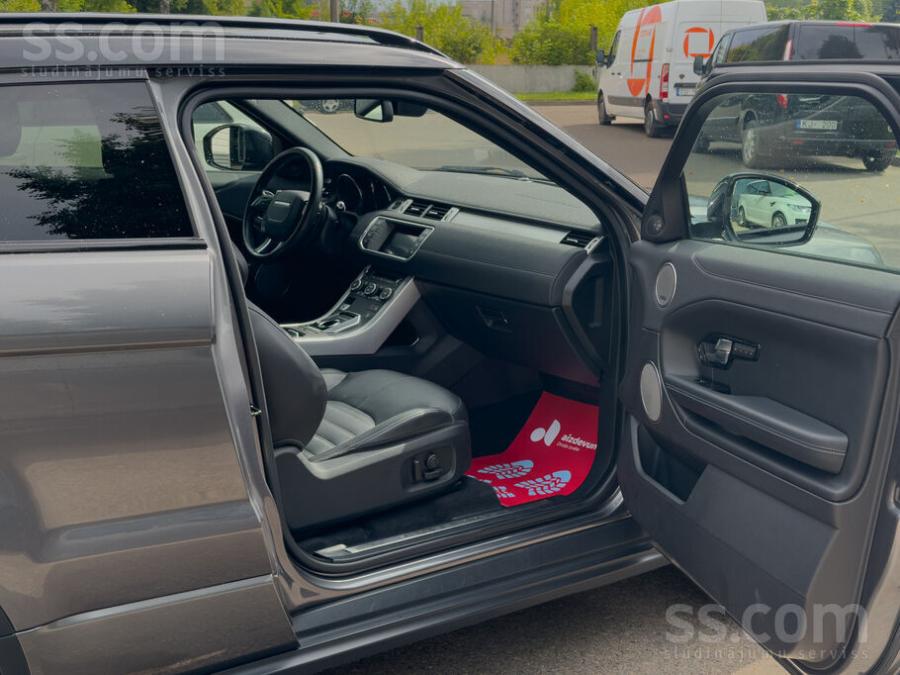 Grey Land Rover Range Rover Evoque 2016 in Daugavpils, with an engine capacity of 2.00 L and mileage of 235 thousand km for 12800 €, photo 18 on AUTOMOTO.COM.LV