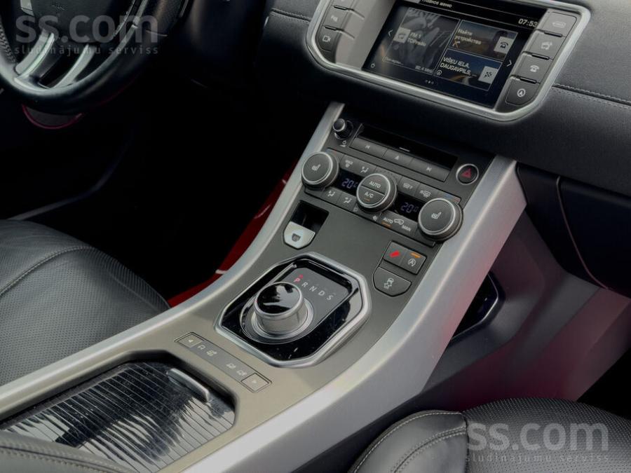 Grey Land Rover Range Rover Evoque 2016 in Daugavpils, with an engine capacity of 2.00 L and mileage of 235 thousand km for 12800 €, photo 22 on AUTOMOTO.COM.LV
