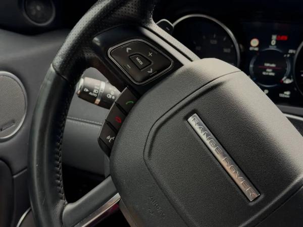 Pelēks Land Rover Range Rover Evoque 2016 Daugavpils, ar dzinēja tilpumu 2.00 L un nobraukumu 235 tūkst. km par 12800 €, foto 7 vietnē AUTOMOTO.COM.LV