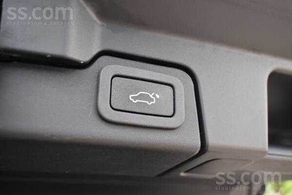 Grey Land Rover Range Rover Evoque 2011 in Kuldiga, with an engine capacity of 2.20 L and mileage of 0 thousand km for 10790 €, photo 8 on AUTOMOTO.COM.LV