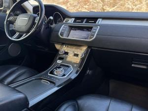 Pelēks Land Rover Range Rover Evoque 2012 Viļņa, ar dzinēja tilpumu 2.18 L un nobraukumu 206 tūkst. km par 10500 €, foto 9 vietnē AUTOMOTO.COM.LV