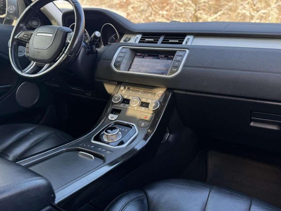 Pelēks Land Rover Range Rover Evoque 2012 Viļņa, ar dzinēja tilpumu 2.18 L un nobraukumu 206 tūkst. km par 10500 €, foto 9 vietnē AUTOMOTO.COM.LV