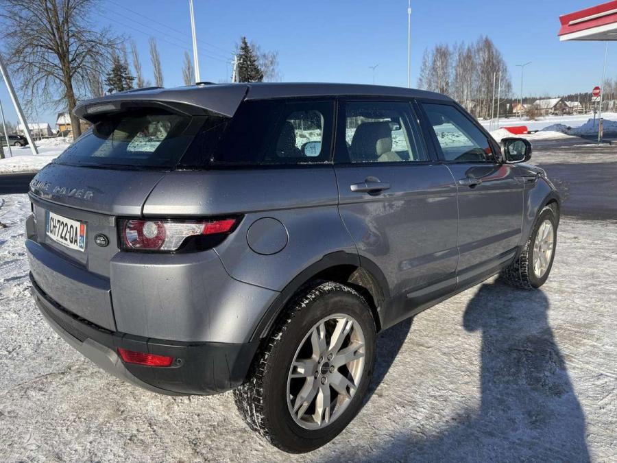 Grey Land Rover Range Rover Evoque 2012 in Taurage, with an engine capacity of 2.20 L and mileage of 210 thousand km for 6950 €, photo 5 on AUTOMOTO.COM.LV