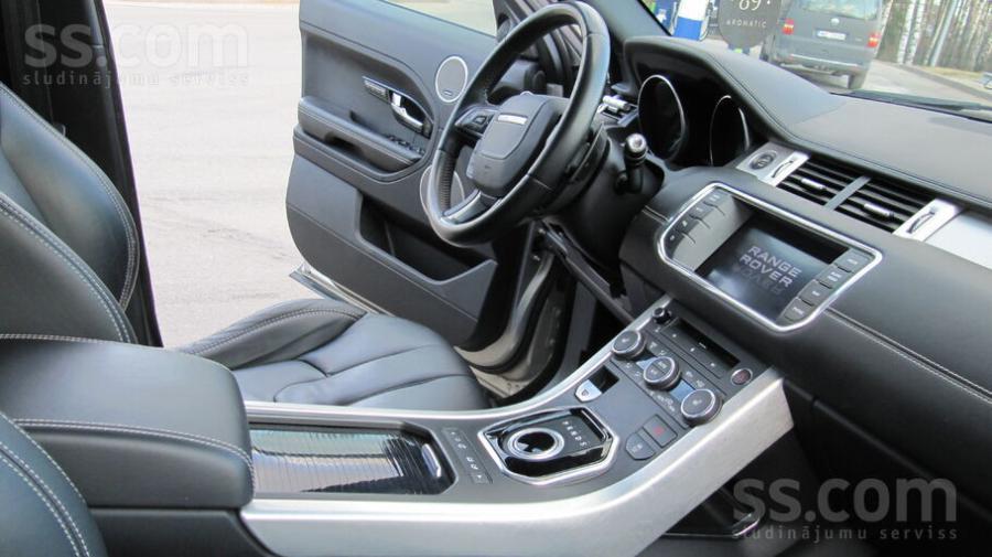 Pelēks Land Rover Range Rover Evoque 2012 Rīga, ar dzinēja tilpumu 2.20 L un nobraukumu 214 tūkst. km par 11550 €, foto 14 vietnē AUTOMOTO.COM.LV