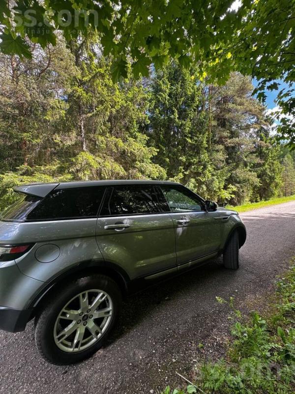 Pelēks Land Rover Range Rover Evoque 2012 Rēzekne, ar dzinēja tilpumu 2.20 L un nobraukumu 225 tūkst. km par 10500 €, foto 4 vietnē AUTOMOTO.COM.LV