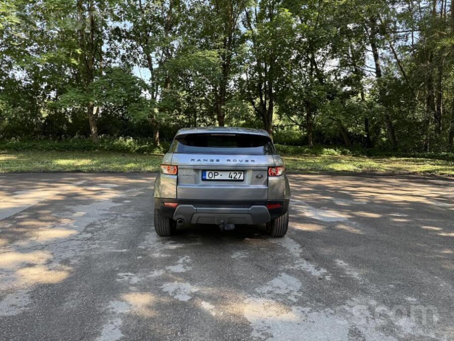 Pelēks Land Rover Range Rover Evoque 2012 Rīga, ar dzinēja tilpumu 2.20 L un nobraukumu 186 tūkst. km par 8690 €, foto 7 vietnē AUTOMOTO.COM.LV