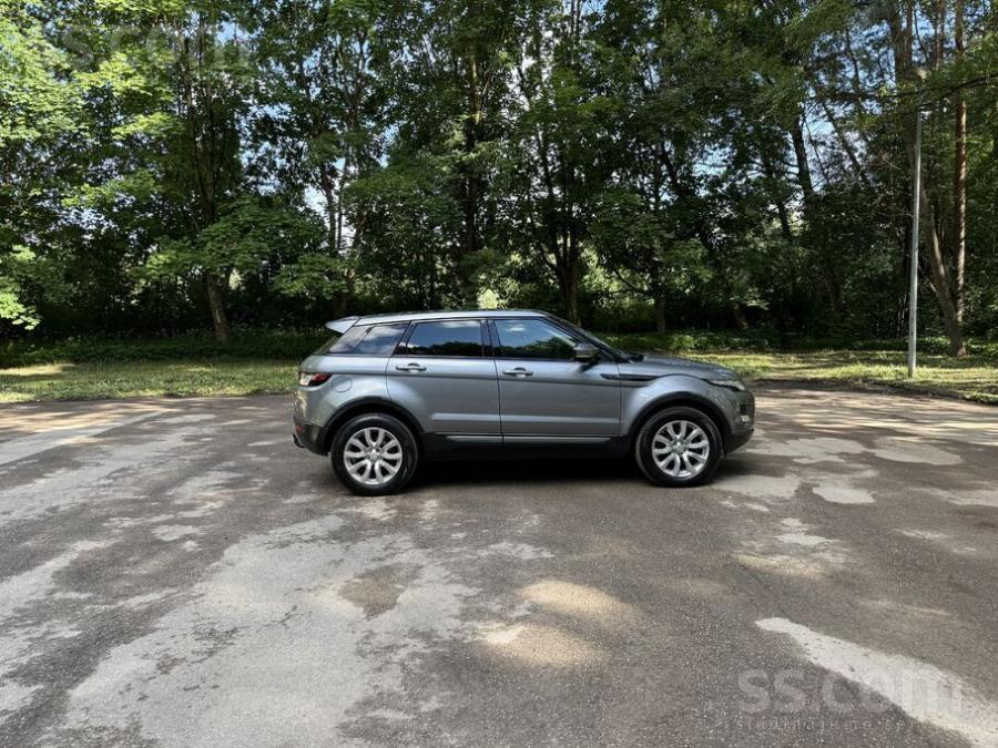 Pelēks Land Rover Range Rover Evoque 2012 Rīga, ar dzinēja tilpumu 2.20 L un nobraukumu 186 tūkst. km par 8690 €, foto 8 vietnē AUTOMOTO.COM.LV