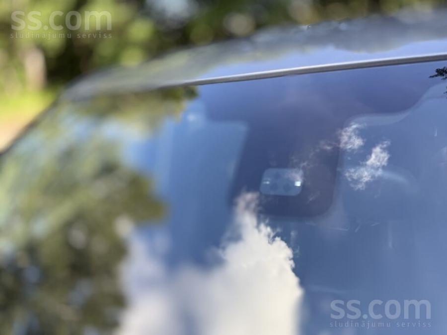 Pelēks Land Rover Range Rover Evoque 2012 Rīga, ar dzinēja tilpumu 2.20 L un nobraukumu 186 tūkst. km par 8690 €, foto 24 vietnē AUTOMOTO.COM.LV