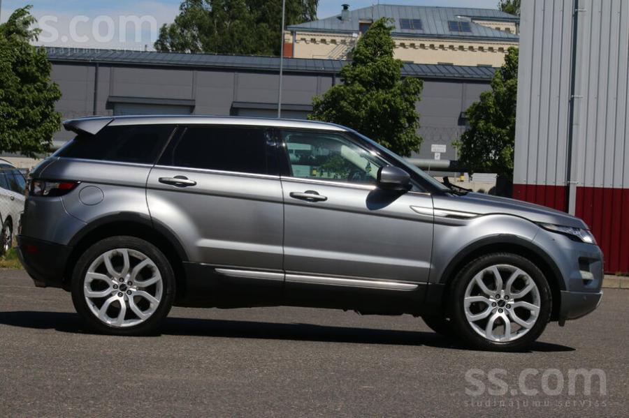 Pelēks Land Rover Range Rover Evoque 2012 Rīga, ar dzinēja tilpumu 2.20 L un nobraukumu 0 tūkst. km par 11390 €, foto 7 vietnē AUTOMOTO.COM.LV