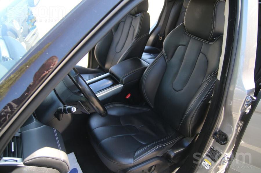 Pelēks Land Rover Range Rover Evoque 2012 Rīga, ar dzinēja tilpumu 2.20 L un nobraukumu 0 tūkst. km par 11390 €, foto 9 vietnē AUTOMOTO.COM.LV