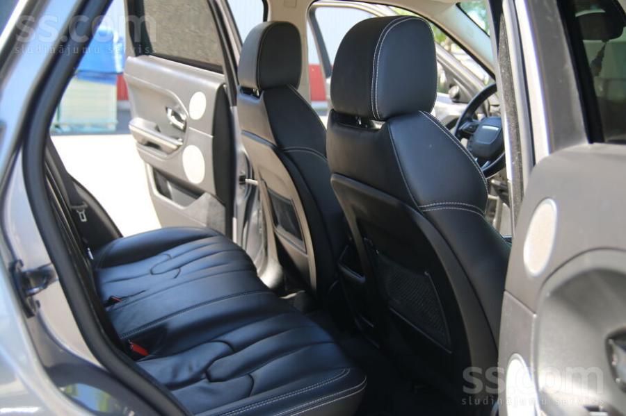 Pelēks Land Rover Range Rover Evoque 2012 Rīga, ar dzinēja tilpumu 2.20 L un nobraukumu 0 tūkst. km par 11390 €, foto 18 vietnē AUTOMOTO.COM.LV