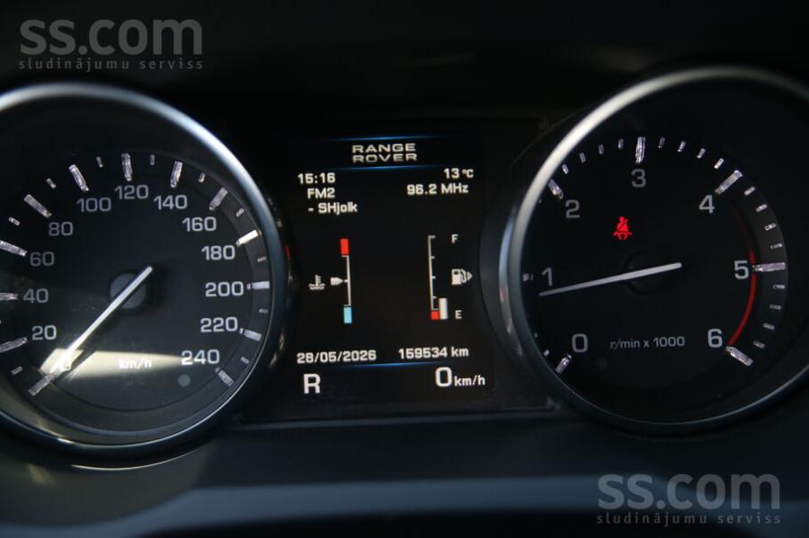 Pelēks Land Rover Range Rover Evoque 2012 Rīga, ar dzinēja tilpumu 2.20 L un nobraukumu 0 tūkst. km par 11390 €, foto 23 vietnē AUTOMOTO.COM.LV