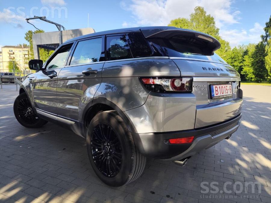 Pelēks Land Rover Range Rover Evoque 2012 Rēzekne, ar dzinēja tilpumu 2.20 L un nobraukumu 203 tūkst. km par 10990 €, foto 11 vietnē AUTOMOTO.COM.LV