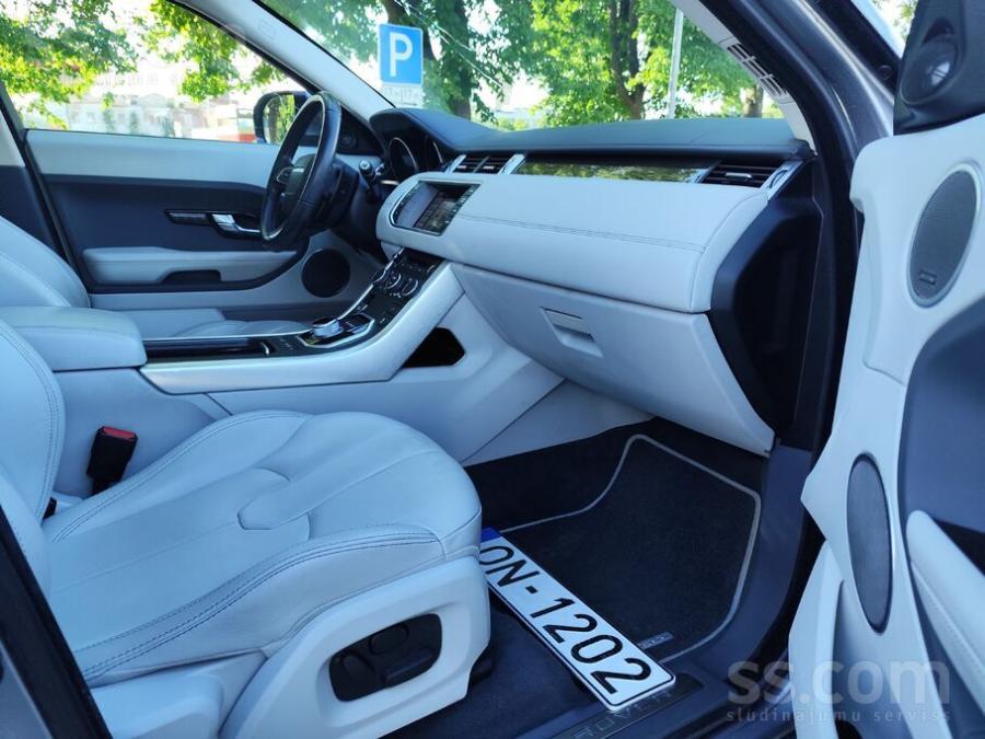 Pelēks Land Rover Range Rover Evoque 2012 Rēzekne, ar dzinēja tilpumu 2.20 L un nobraukumu 203 tūkst. km par 10990 €, foto 15 vietnē AUTOMOTO.COM.LV