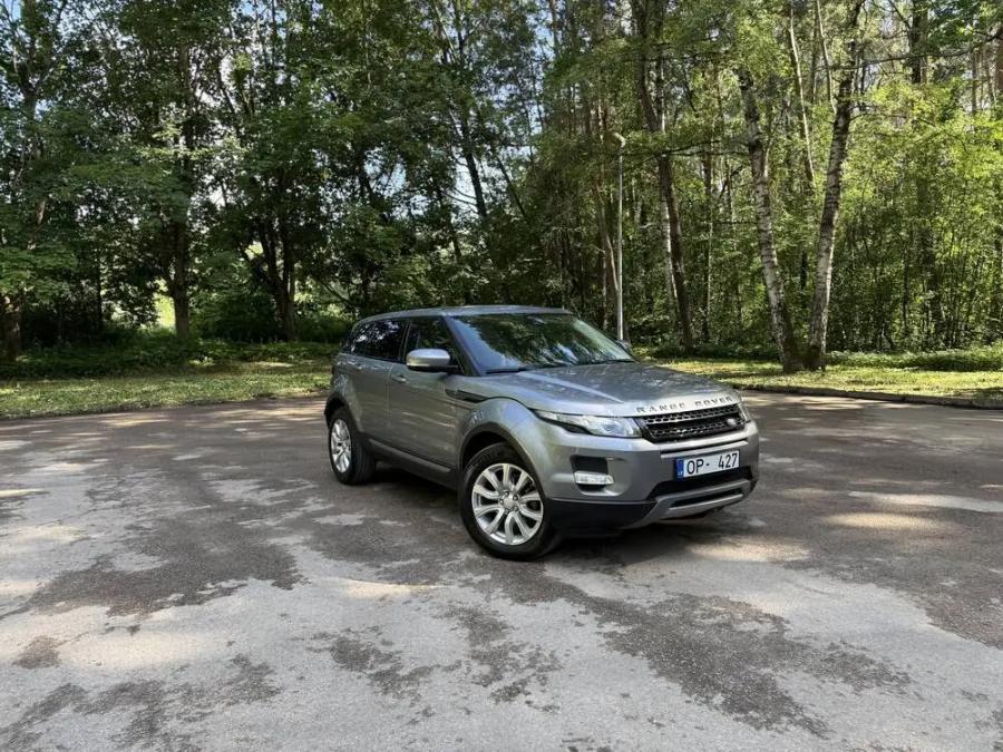 Grey Land Rover Range Rover Evoque 2012 in Riga, with an engine capacity of 2.20 L and mileage of 186 thousand km for 8690 €, photo 3 on AUTOMOTO.COM.LV