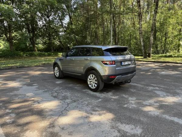 Pelēks Land Rover Range Rover Evoque 2012 Rīga, ar dzinēja tilpumu 2.20 L un nobraukumu 186 tūkst. km par 8690 €, foto 5 vietnē AUTOMOTO.COM.LV