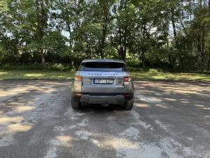 Grey Land Rover Range Rover Evoque 2012 in Riga, with an engine capacity of 2.20 L and mileage of 186 thousand km for 8690 €, photo 7 on AUTOMOTO.COM.LV