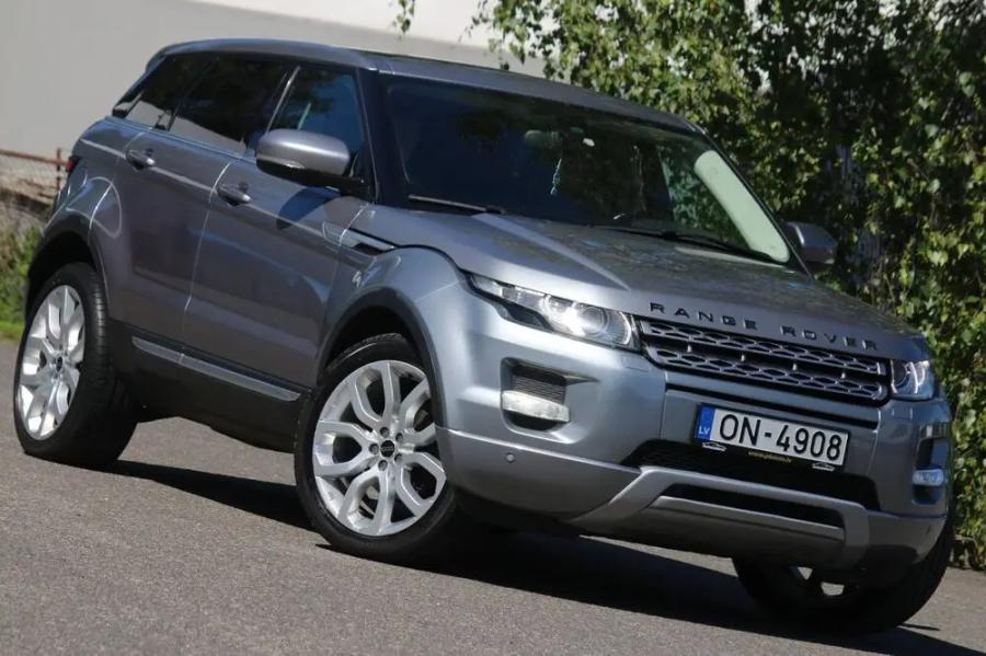 Grey Land Rover Range Rover Evoque 2012 in Riga, with an engine capacity of 2.20 L and mileage of 156 thousand km for 11390 €, photo 4 on AUTOMOTO.COM.LV
