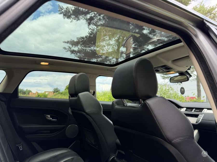 Pelēks Land Rover Range Rover Evoque 2012 Utena, ar dzinēja tilpumu 2.18 L un nobraukumu 235 tūkst. km par 9750 €, foto 18 vietnē AUTOMOTO.COM.LV