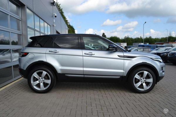 Pelēks Land Rover Range Rover Evoque 2012 Viļņa, ar dzinēja tilpumu 2.18 L un nobraukumu 266 tūkst. km par 9000 €, foto 5 vietnē AUTOMOTO.COM.LV