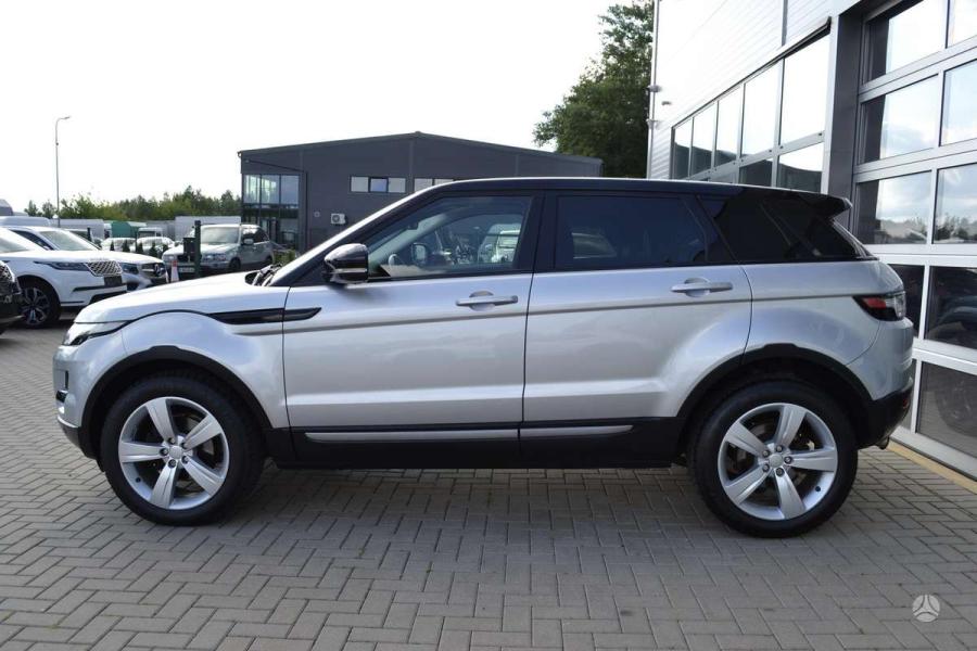 Pelēks Land Rover Range Rover Evoque 2012 Viļņa, ar dzinēja tilpumu 2.18 L un nobraukumu 266 tūkst. km par 9000 €, foto 7 vietnē AUTOMOTO.COM.LV