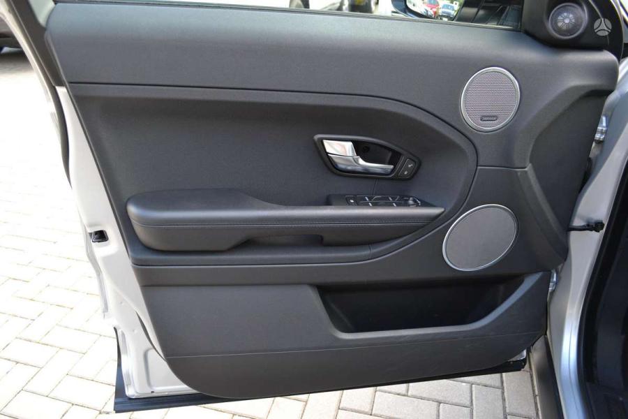 Pelēks Land Rover Range Rover Evoque 2012 Viļņa, ar dzinēja tilpumu 2.18 L un nobraukumu 266 tūkst. km par 9000 €, foto 12 vietnē AUTOMOTO.COM.LV
