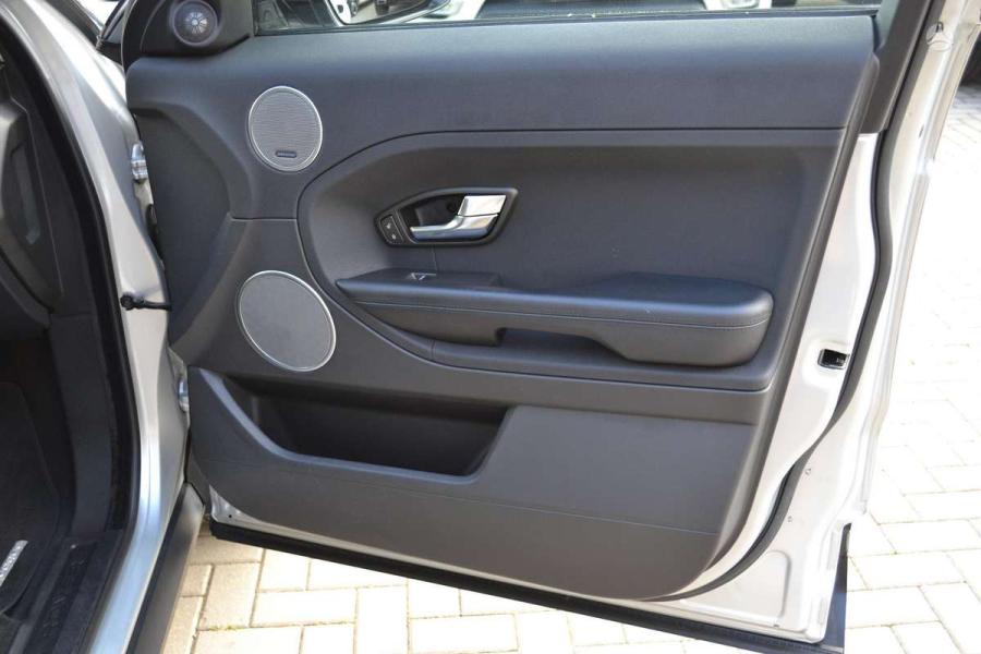 Pelēks Land Rover Range Rover Evoque 2012 Viļņa, ar dzinēja tilpumu 2.18 L un nobraukumu 266 tūkst. km par 9000 €, foto 18 vietnē AUTOMOTO.COM.LV