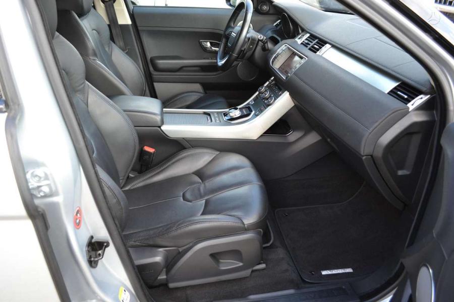 Pelēks Land Rover Range Rover Evoque 2012 Viļņa, ar dzinēja tilpumu 2.18 L un nobraukumu 266 tūkst. km par 9000 €, foto 19 vietnē AUTOMOTO.COM.LV