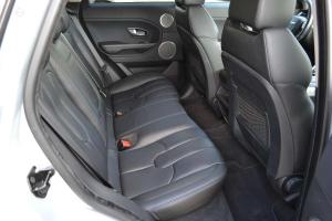 Pelēks Land Rover Range Rover Evoque 2012 Viļņa, ar dzinēja tilpumu 2.18 L un nobraukumu 266 tūkst. km par 9000 €, foto 21 vietnē AUTOMOTO.COM.LV