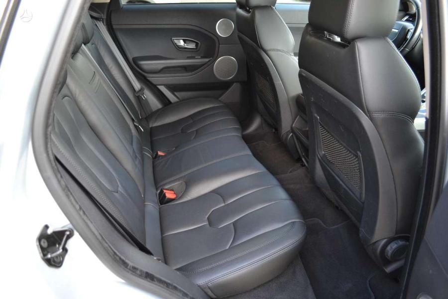 Pelēks Land Rover Range Rover Evoque 2012 Viļņa, ar dzinēja tilpumu 2.18 L un nobraukumu 266 tūkst. km par 9000 €, foto 21 vietnē AUTOMOTO.COM.LV