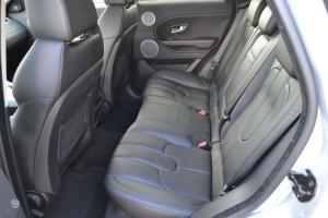 Pelēks Land Rover Range Rover Evoque 2012 Viļņa, ar dzinēja tilpumu 2.18 L un nobraukumu 266 tūkst. km par 9000 €, foto 23 vietnē AUTOMOTO.COM.LV