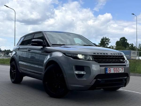 Pelēks Land Rover Range Rover Evoque 2012 Rēzekne, ar dzinēja tilpumu 2.20 L un nobraukumu 232 tūkst. km par 11990 €, foto 3 vietnē AUTOMOTO.COM.LV