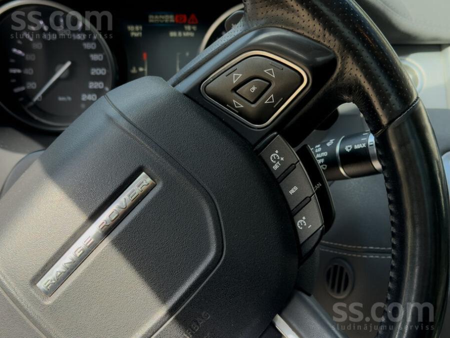 Grey Land Rover Range Rover Evoque 2012 in Daugavpils, with an engine capacity of 2.20 L and mileage of 275 thousand km for 12500 €, photo 8 on AUTOMOTO.COM.LV