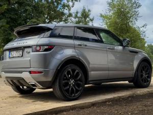 Grey Land Rover Range Rover Evoque 2012 in Daugavpils, with an engine capacity of 2.20 L and mileage of 275 thousand km for 12500 €, photo 16 on AUTOMOTO.COM.LV