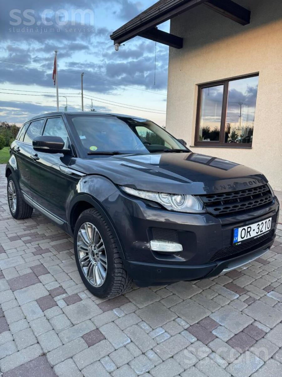 Pelēks Land Rover Range Rover Evoque 2012 Rīga, ar dzinēja tilpumu 2.20 L un nobraukumu 152 tūkst. km par 11300 €, foto 1 vietnē AUTOMOTO.COM.LV
