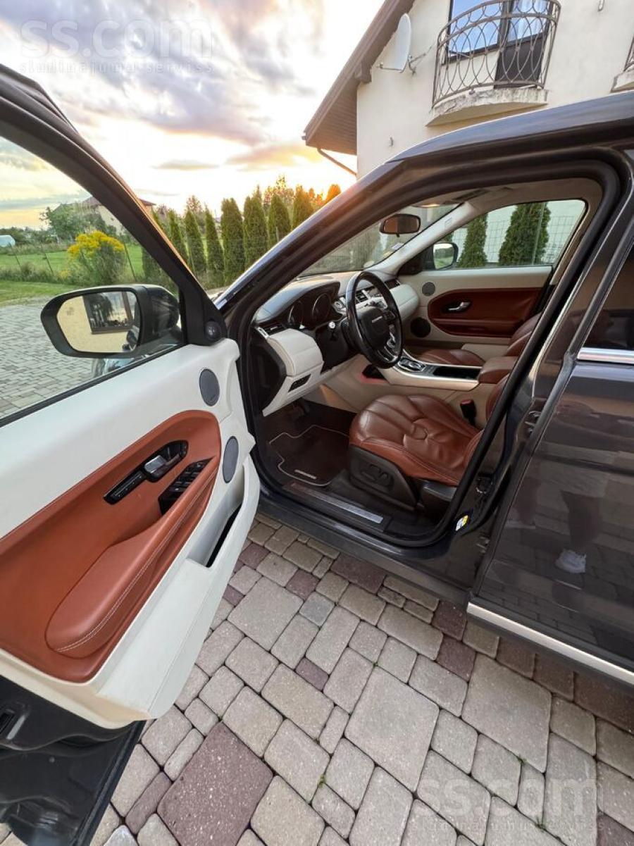 Pelēks Land Rover Range Rover Evoque 2012 Rīga, ar dzinēja tilpumu 2.20 L un nobraukumu 152 tūkst. km par 11300 €, foto 8 vietnē AUTOMOTO.COM.LV