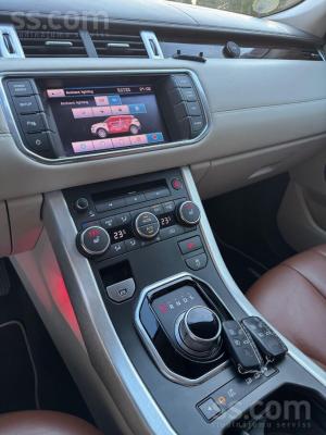 Pelēks Land Rover Range Rover Evoque 2012 Rīga, ar dzinēja tilpumu 2.20 L un nobraukumu 152 tūkst. km par 11300 €, foto 14 vietnē AUTOMOTO.COM.LV