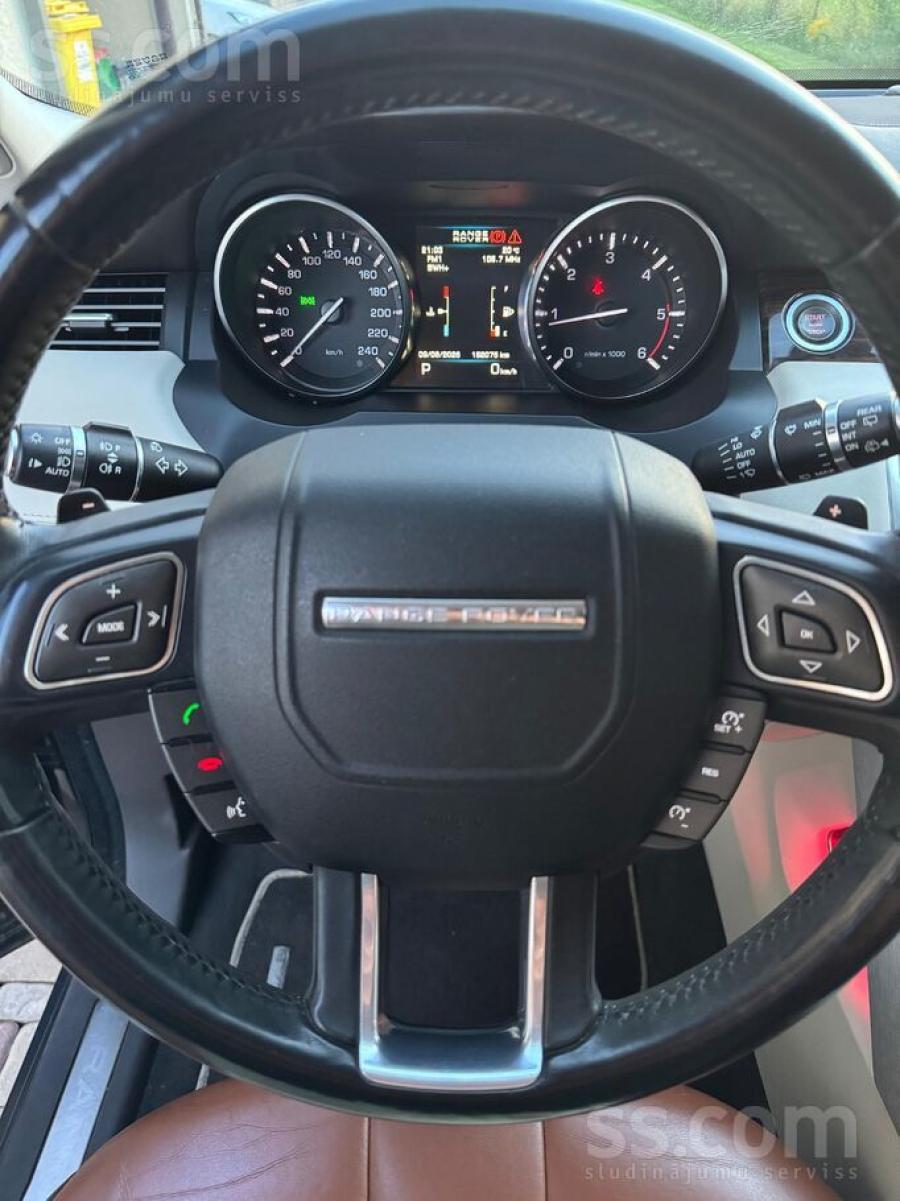 Pelēks Land Rover Range Rover Evoque 2012 Rīga, ar dzinēja tilpumu 2.20 L un nobraukumu 152 tūkst. km par 11300 €, foto 15 vietnē AUTOMOTO.COM.LV