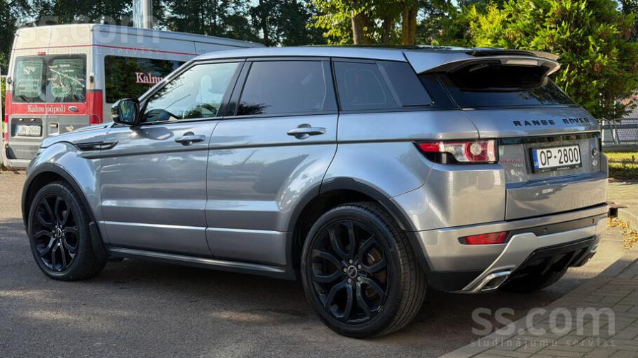 Pelēks Land Rover Range Rover Evoque 2012 Daugavpils, ar dzinēja tilpumu 2.20 L un nobraukumu 275 tūkst. km par 11250 €, foto 17 vietnē AUTOMOTO.COM.LV