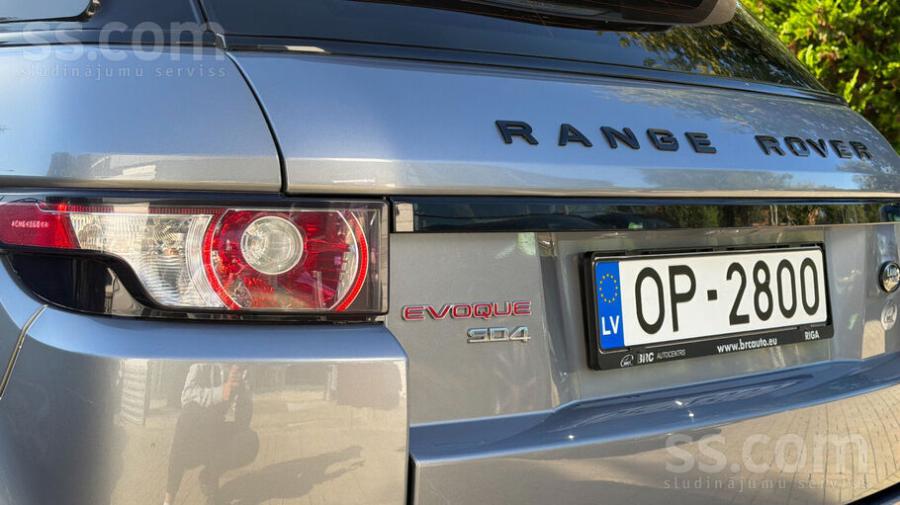 Pelēks Land Rover Range Rover Evoque 2012 Daugavpils, ar dzinēja tilpumu 2.20 L un nobraukumu 275 tūkst. km par 11250 €, foto 18 vietnē AUTOMOTO.COM.LV