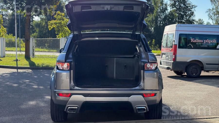Pelēks Land Rover Range Rover Evoque 2012 Daugavpils, ar dzinēja tilpumu 2.20 L un nobraukumu 275 tūkst. km par 11250 €, foto 20 vietnē AUTOMOTO.COM.LV