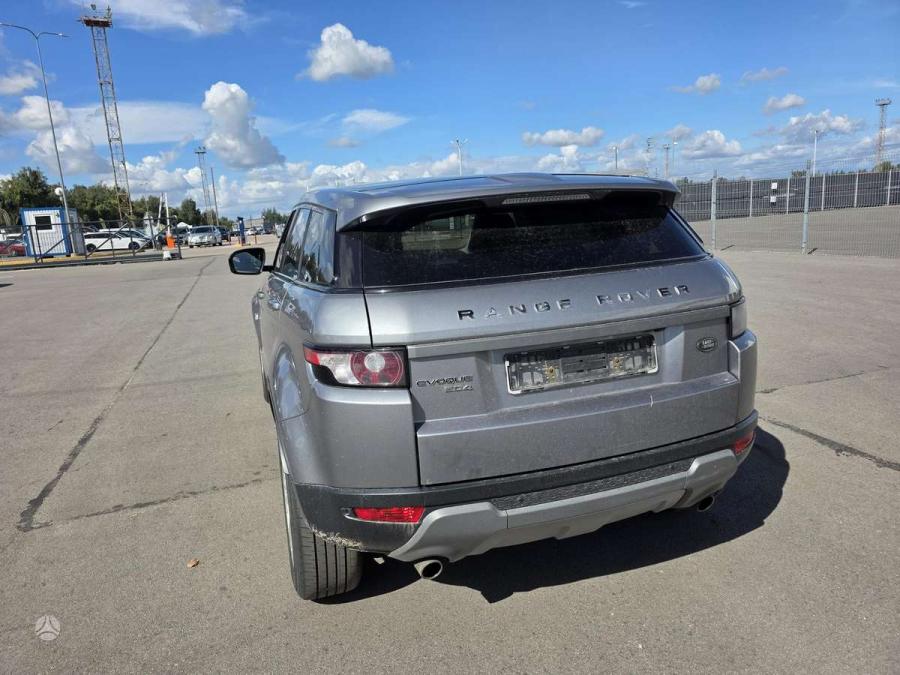 Grey Land Rover Range Rover Evoque 2012 in Marijampole, with an engine capacity of 2.18 L and mileage of 268 thousand km for 6290 €, photo 8 on AUTOMOTO.COM.LV