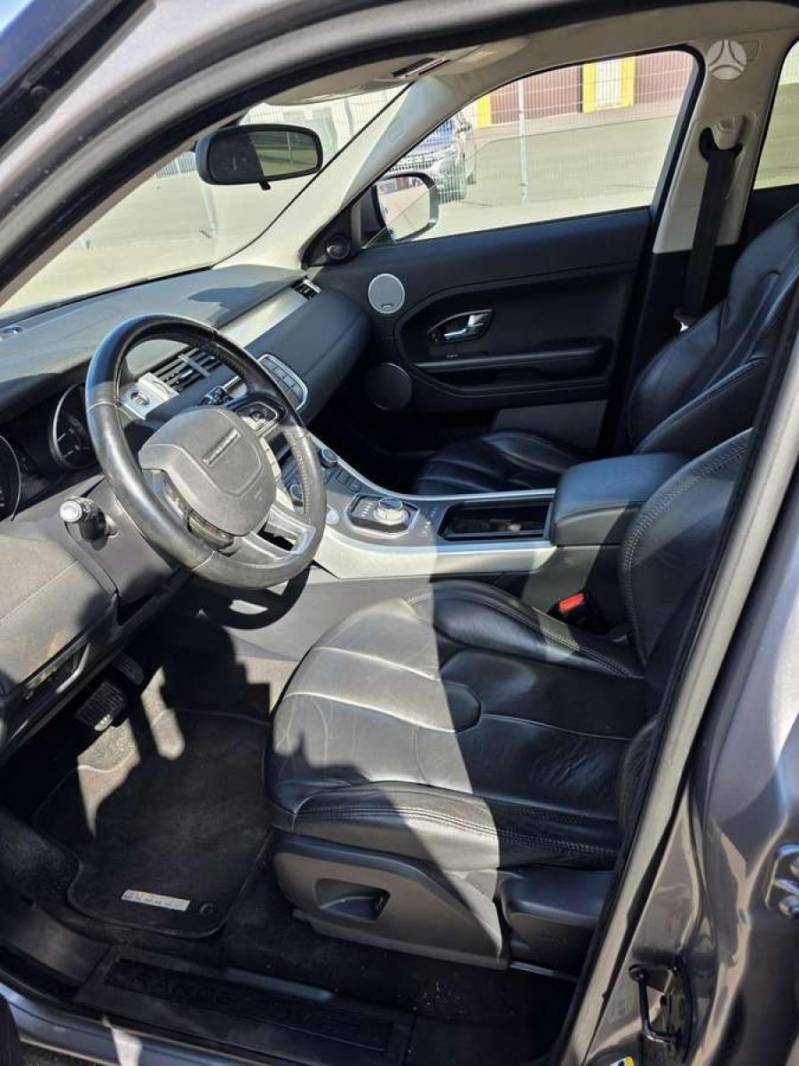 Grey Land Rover Range Rover Evoque 2012 in Marijampole, with an engine capacity of 2.18 L and mileage of 268 thousand km for 6290 €, photo 27 on AUTOMOTO.COM.LV