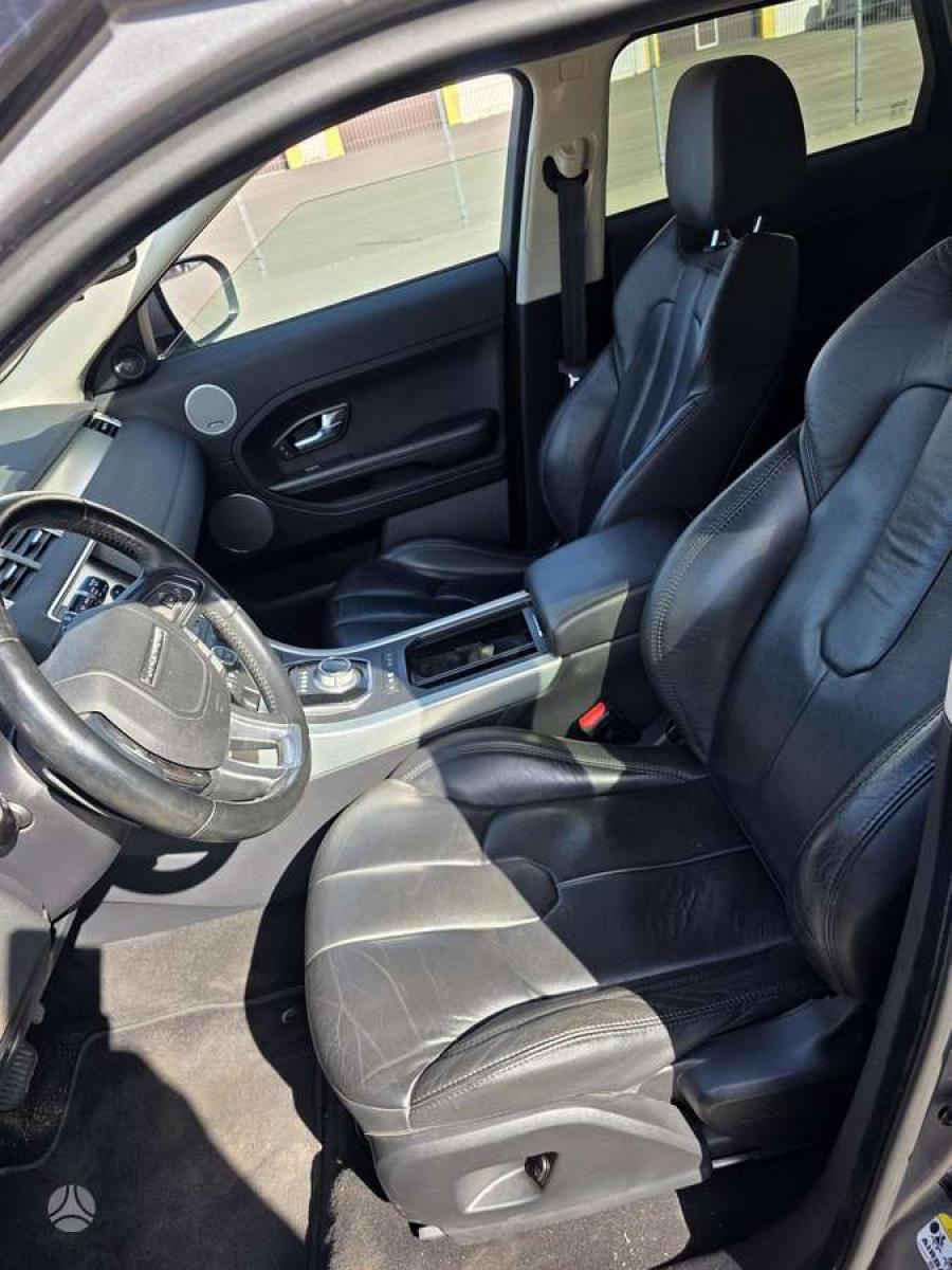 Grey Land Rover Range Rover Evoque 2012 in Marijampole, with an engine capacity of 2.18 L and mileage of 268 thousand km for 6290 €, photo 28 on AUTOMOTO.COM.LV
