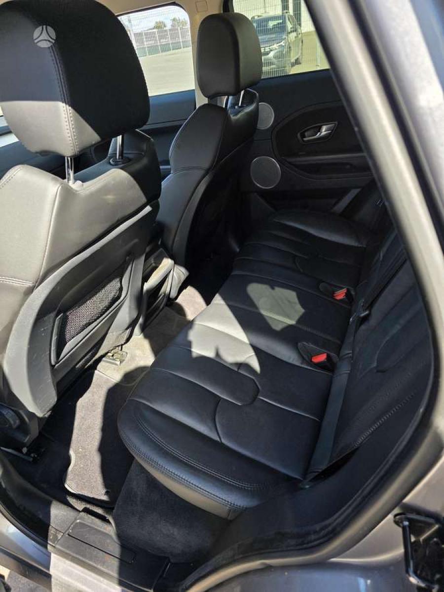 Grey Land Rover Range Rover Evoque 2012 in Marijampole, with an engine capacity of 2.18 L and mileage of 268 thousand km for 6290 €, photo 29 on AUTOMOTO.COM.LV