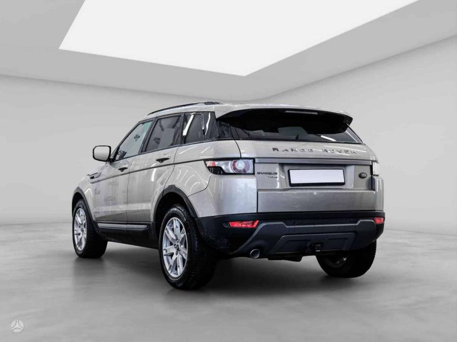 Pelēks Land Rover Range Rover Evoque 2012 Kauņa, ar dzinēja tilpumu 2.20 L un nobraukumu 220 tūkst. km par 9900 €, foto 3 vietnē AUTOMOTO.COM.LV