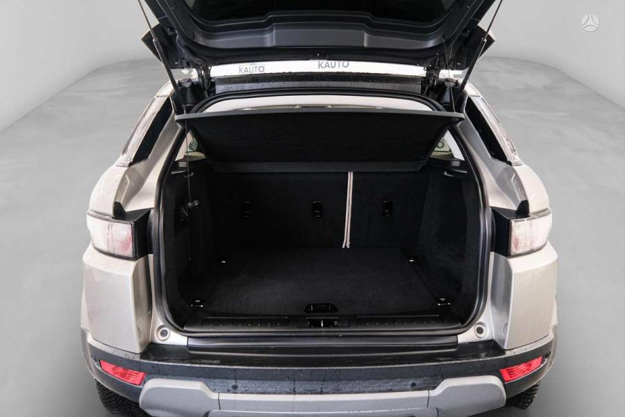 Pelēks Land Rover Range Rover Evoque 2012 Kauņa, ar dzinēja tilpumu 2.20 L un nobraukumu 220 tūkst. km par 9900 €, foto 14 vietnē AUTOMOTO.COM.LV