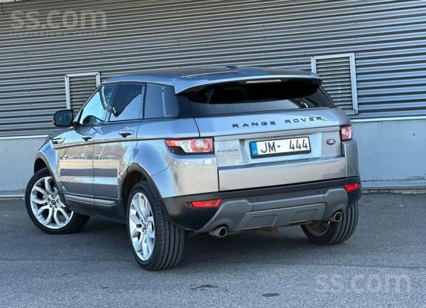 Pelēks Land Rover Range Rover Evoque 2013 Rīga, ar dzinēja tilpumu 2.20 L un nobraukumu 274 tūkst. km par 10590 €, foto 4 vietnē AUTOMOTO.COM.LV