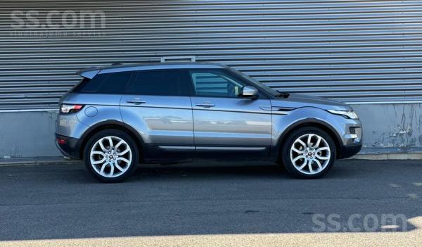 Pelēks Land Rover Range Rover Evoque 2013 Rīga, ar dzinēja tilpumu 2.20 L un nobraukumu 274 tūkst. km par 10590 €, foto 5 vietnē AUTOMOTO.COM.LV
